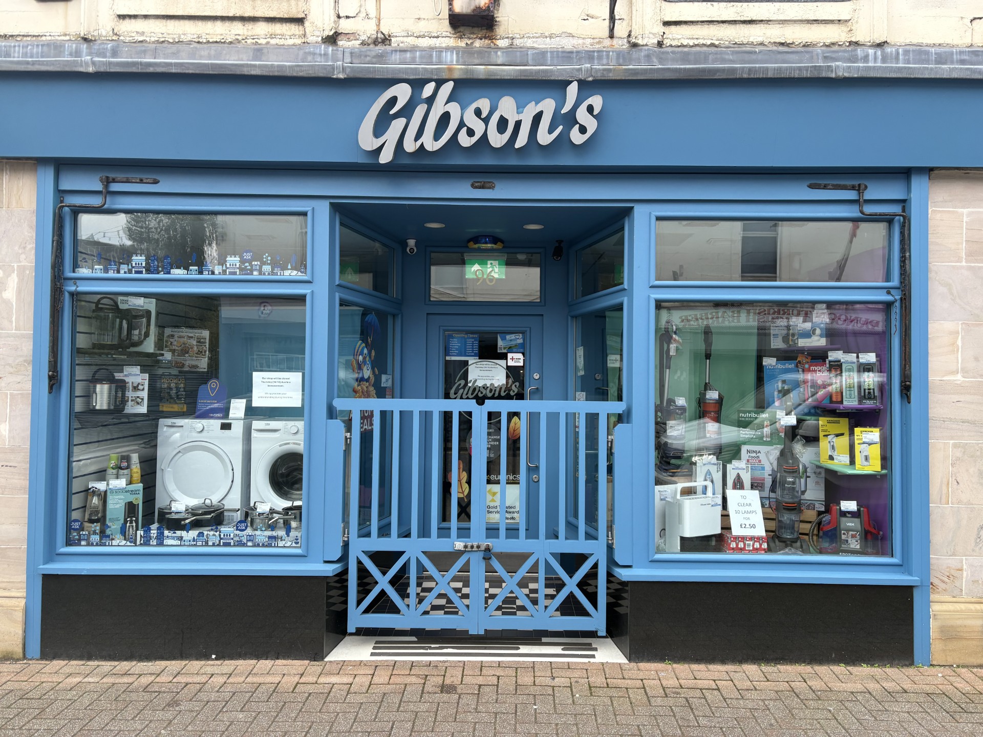 Shopfront grants open for conservation areas across Argyll and Bute ...